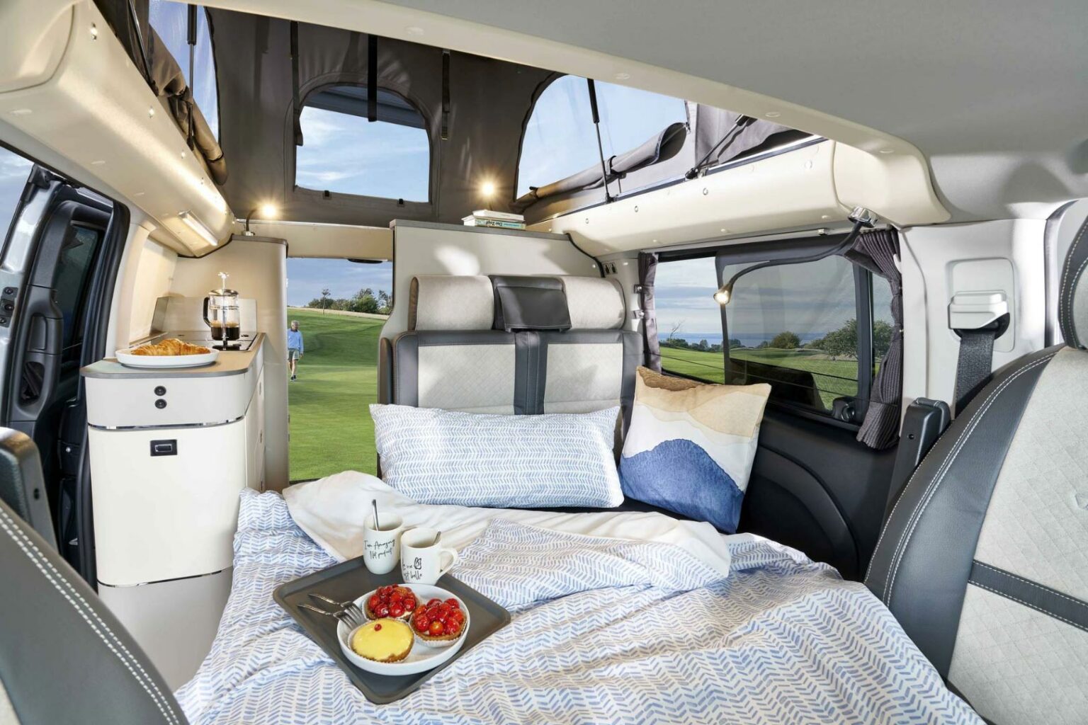 Jules Verne camper van: the top-of-the-range Westfalia model